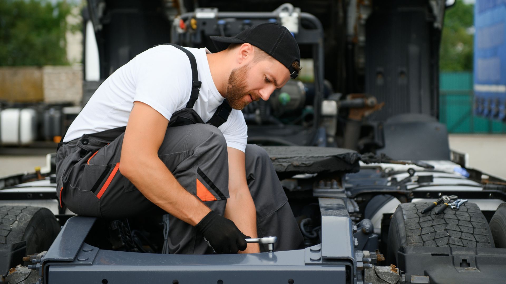 Semi-Truck Troubleshooting 101: Common Issues and Solutions - Quality ... Semi-Truck Troubleshooting 101: Common Issues and Solutions - Quality ...